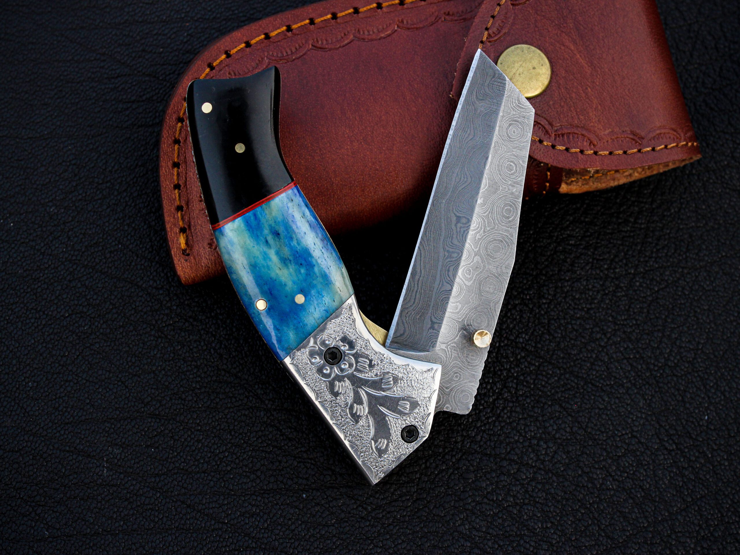 Handmade Pocket Knives hand forged Damascus steel with sheath