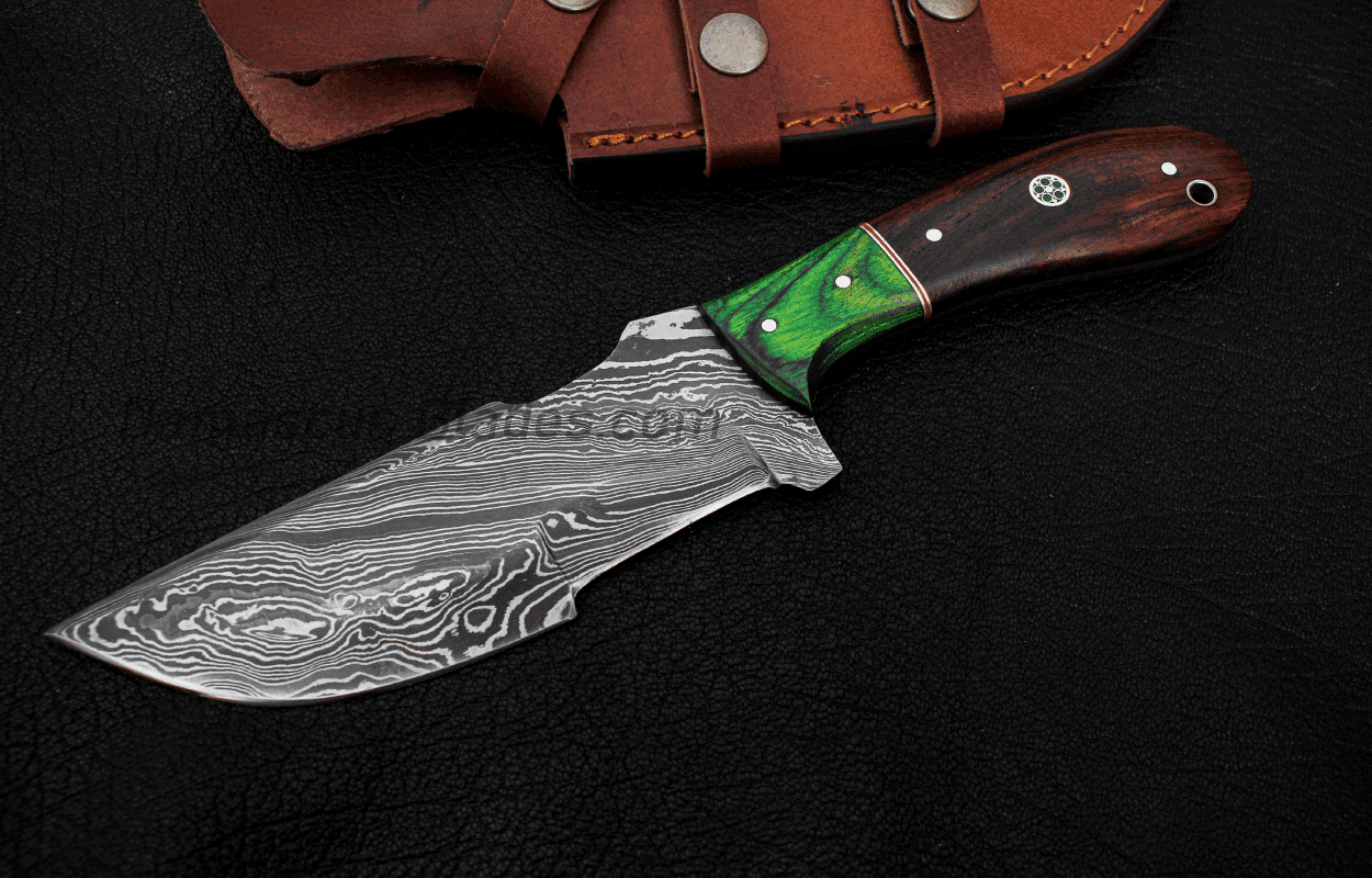 Tracker Knives With Sheath Handmade Damascus Steel | 2024
