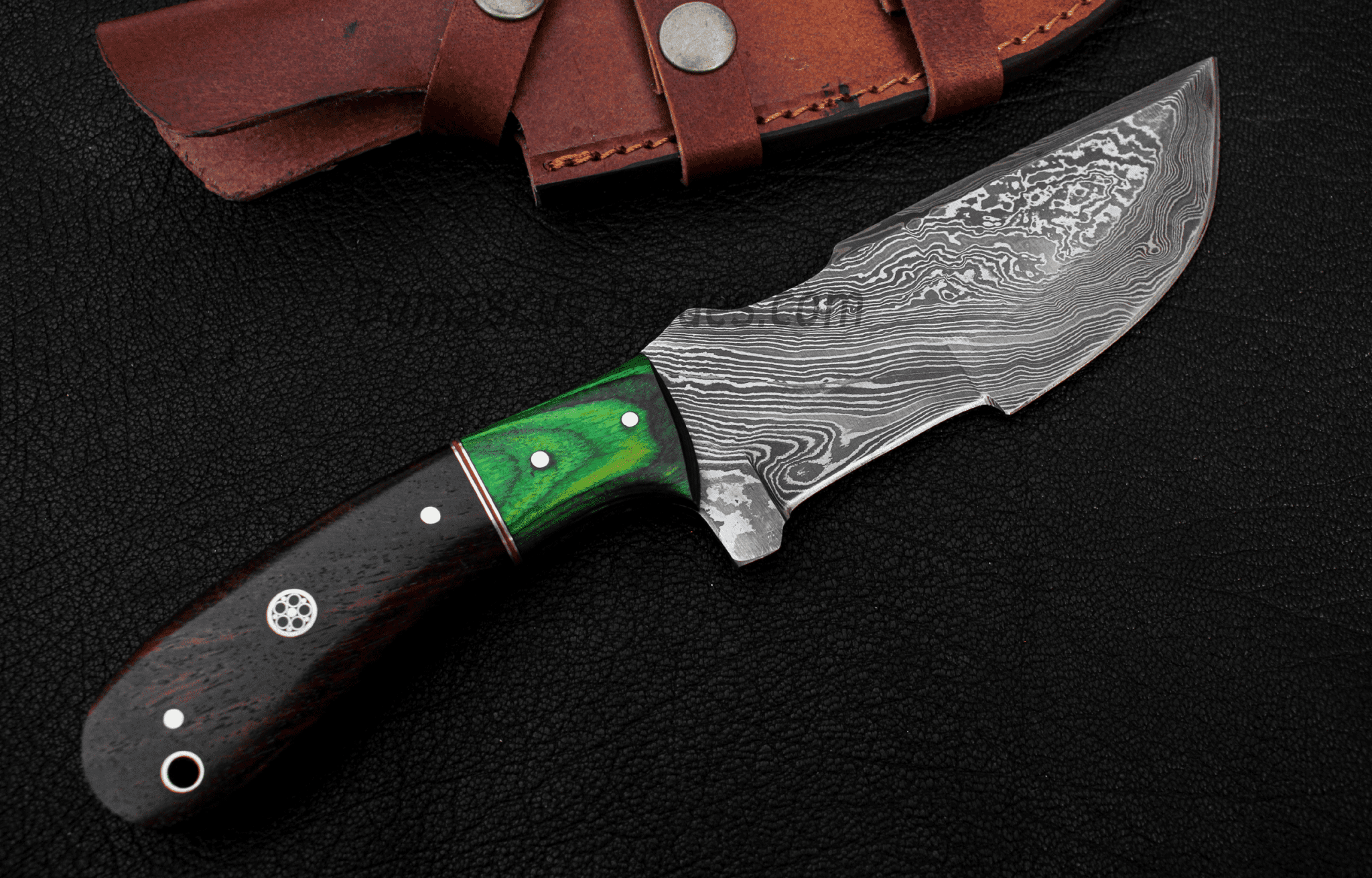Tracker Knives With Sheath Handmade Damascus Steel | 2024
