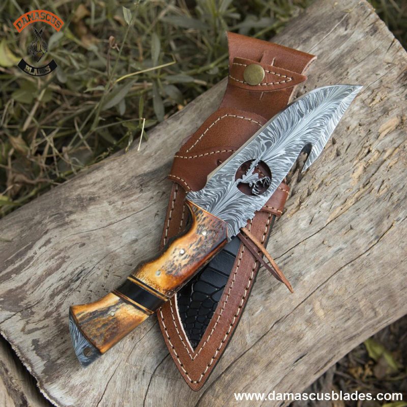 Feather Damascus Hunting Knife Stag Horn Handle & Sheath 2024