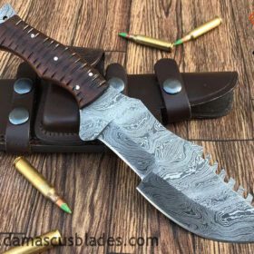 Stag Horn Tracker Knife | Custom Handmade Damascus Blades
